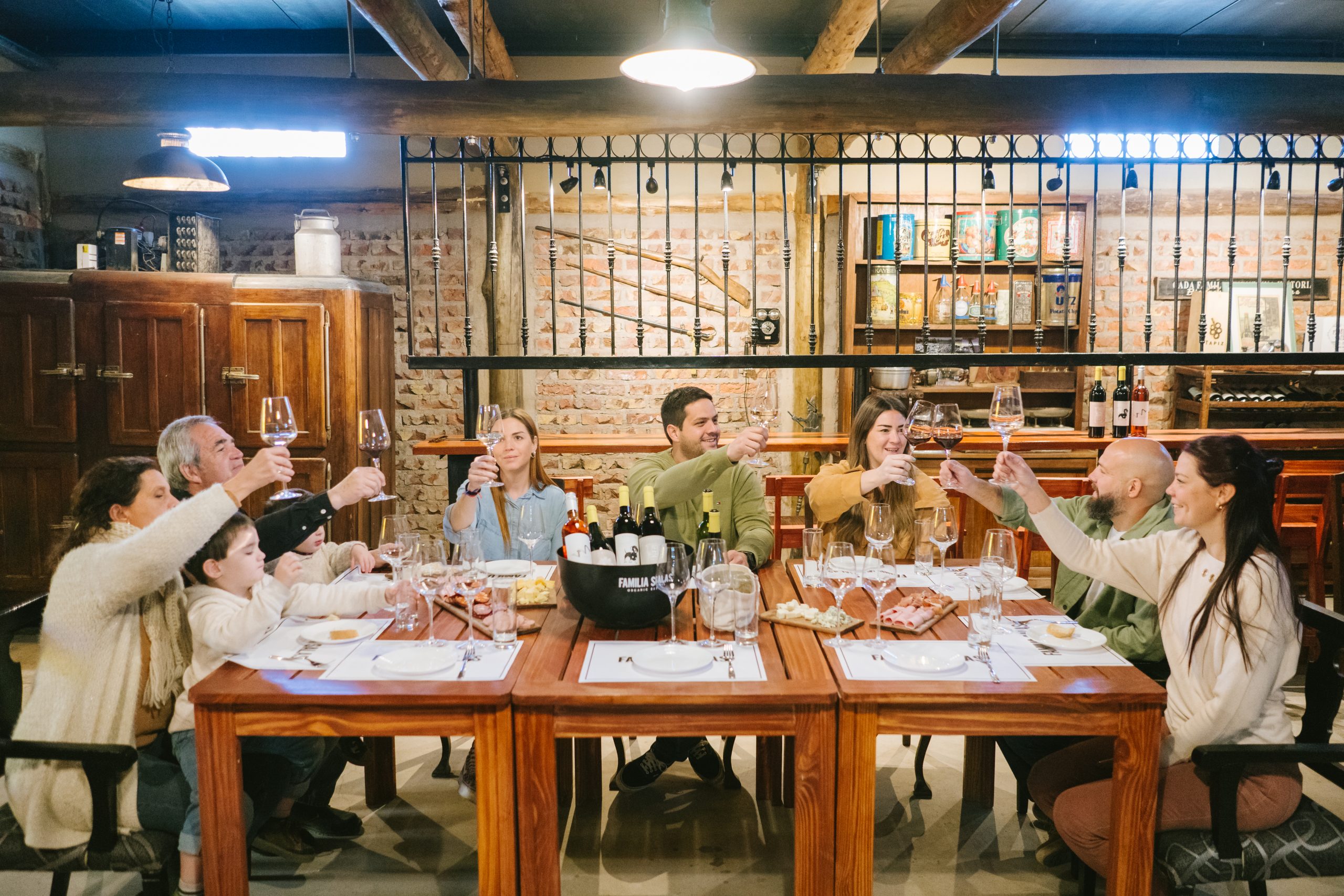 La Pulpería de Familia Salas: una experiencia de Malbec orgánico ...