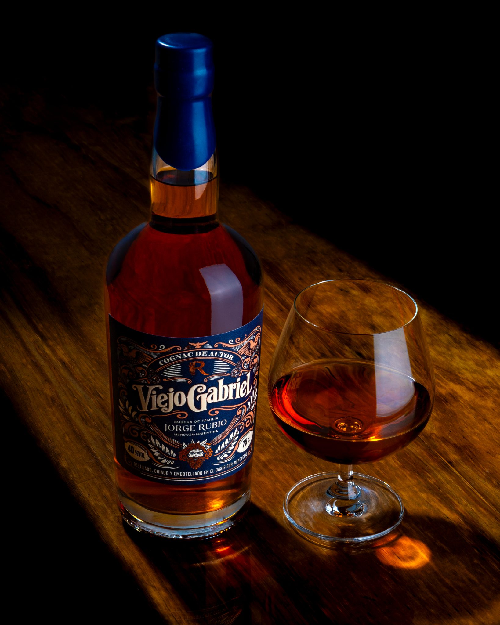 Cognac Viejo Gabriel, brandy de autor con sello mendocino – Rincon Bon ...